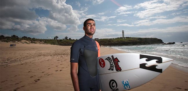 Inspiring Story of Blind Brazilian Surfer Derek Rabelo