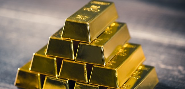 Is Gold A Good Investment Right Now? What Do the Experts Say?